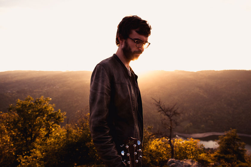 LOGAR - Guitare en scène